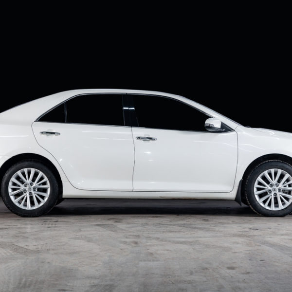 How Much Trunk Space Does the Toyota Camry Have? - In The Garage with ...
