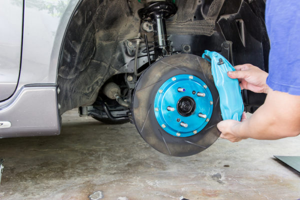 Bad Brake Caliper Symptoms: 7 Signs to Watch Out For - In The Garage ...