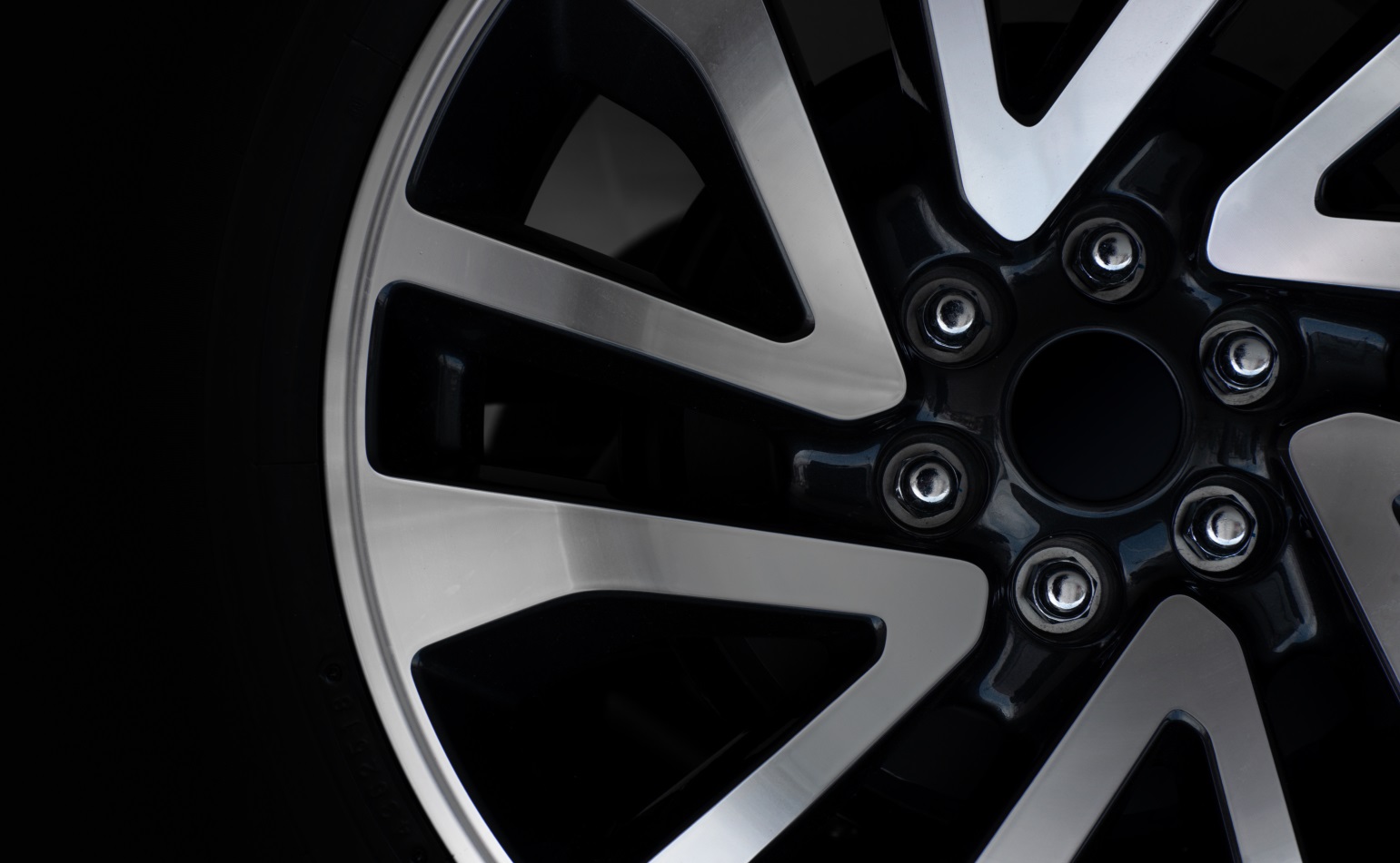 Steel vs. Alloy Wheels - In The Garage with CarParts.com