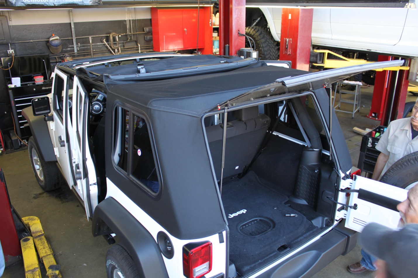 EPISODE 3: Bestop Trektop PRO Hybrid Top Install - In The Garage with ...