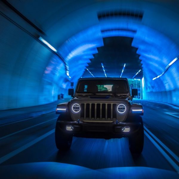 The Wrangler 4xe and Its Electrifying Performance - In The Garage with ...