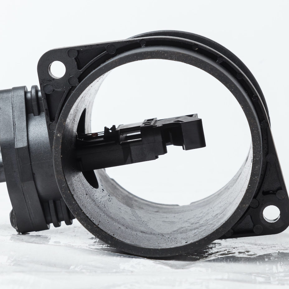 Tips on How To Use a Mass Air Flow Sensor Cleaner - In The Garage with ...