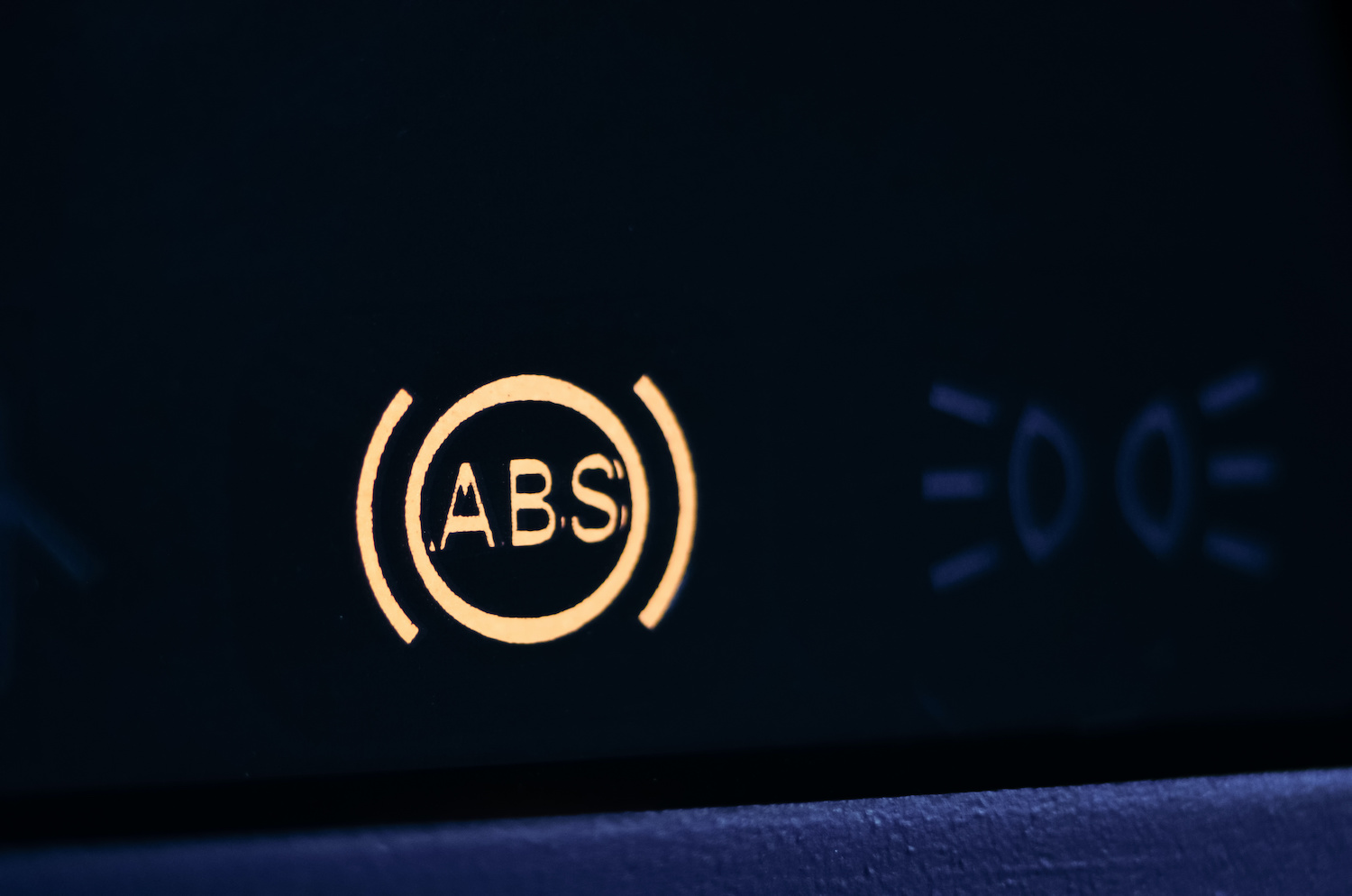What is ABS (Anti-lock Braking System)? A Complete Guide - In The ...
