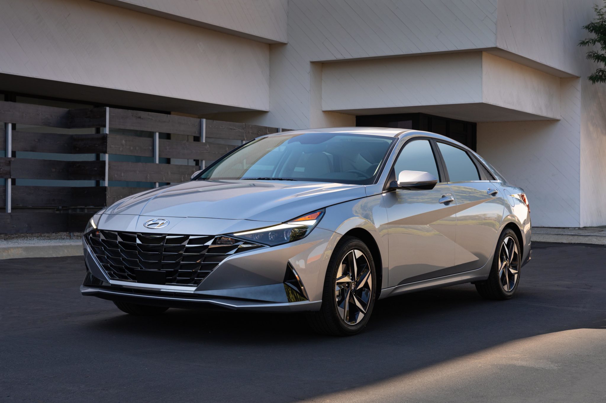 Hyundai Elantra Reliability And Common Problems In The Garage With