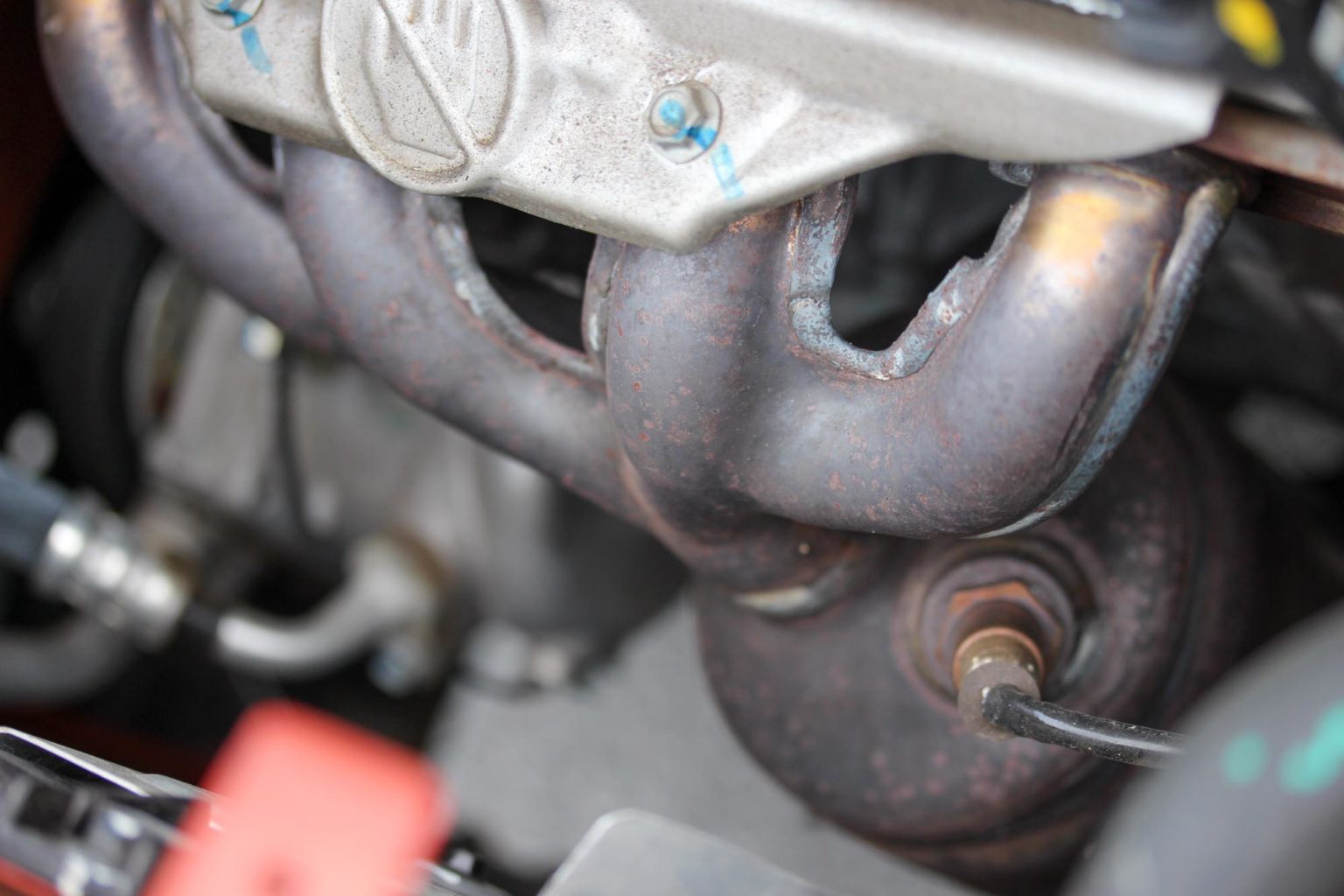 How to Tell if Your Exhaust Manifold is Leaking - In The Garage with ...