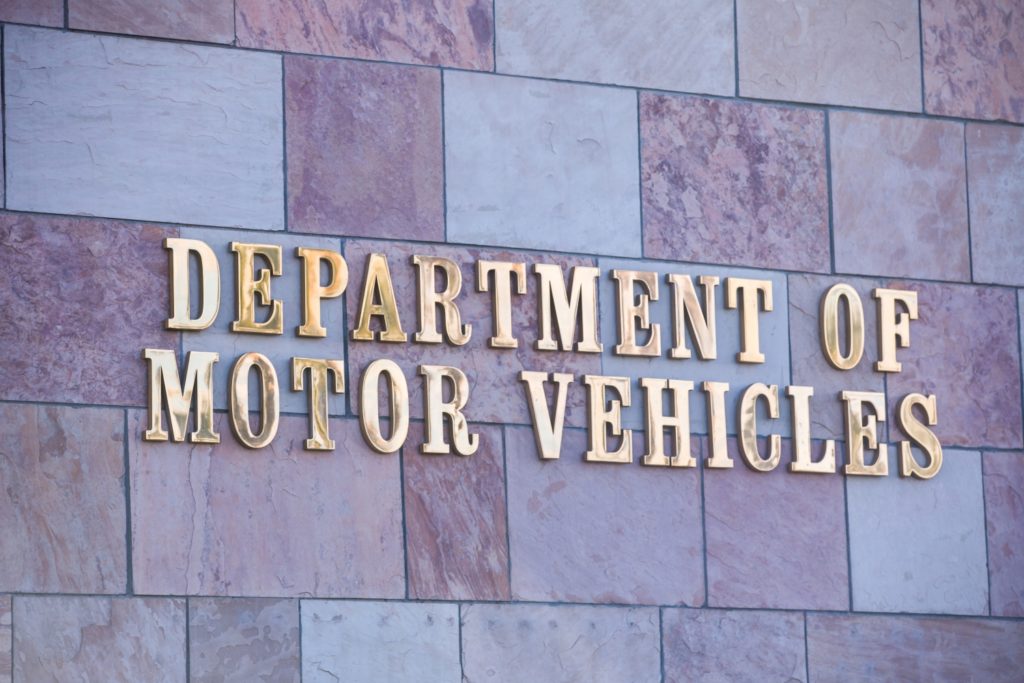 When Is the Best Day to Go to the DMV? Time-Saving Guide - In The ...