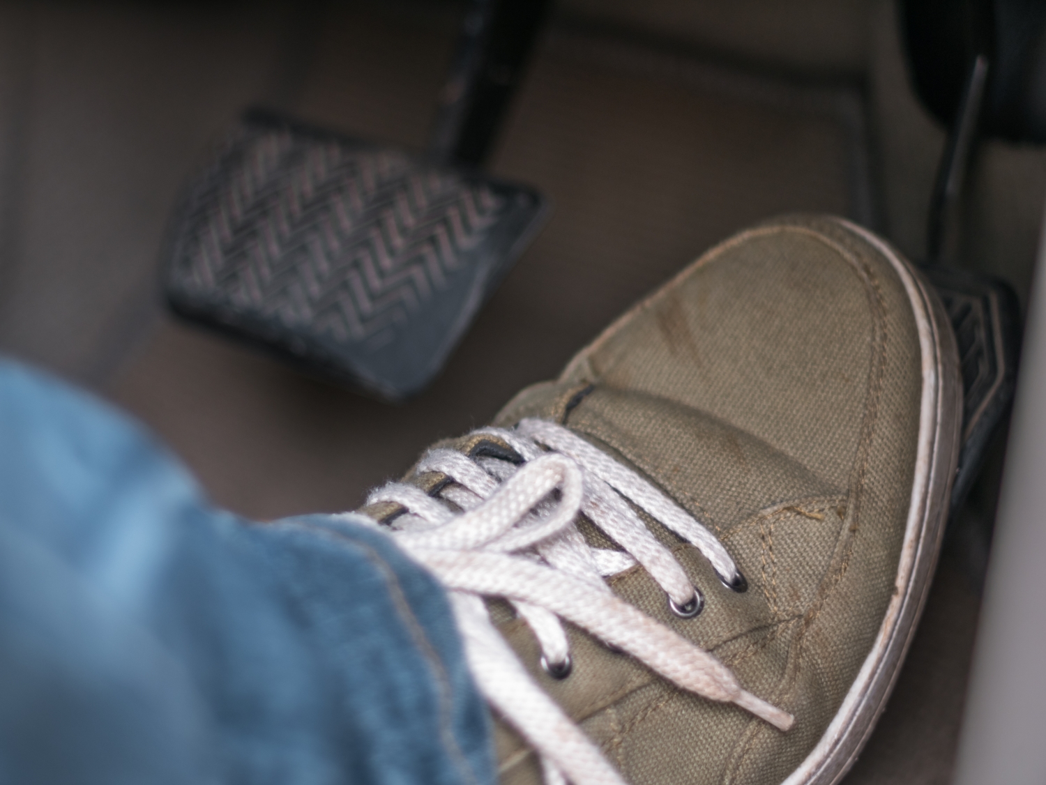 What is One-Pedal Driving in Electric Cars? - In The Garage with ...