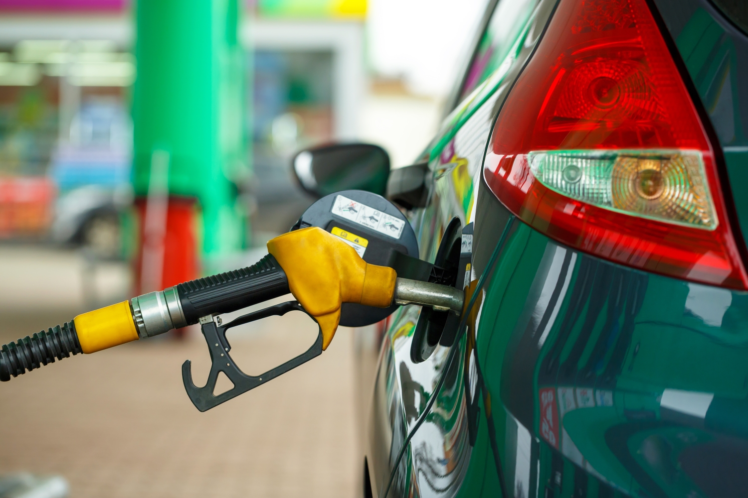 The Pros and Cons of Flexible Fuel Vehicles - In The Garage with ...