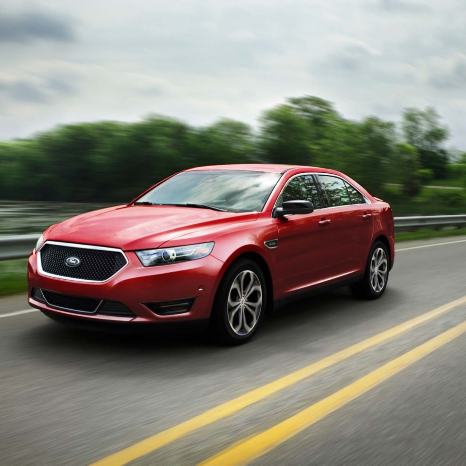 How Fast Is the Ford Taurus SHO? - In The Garage with CarParts.com