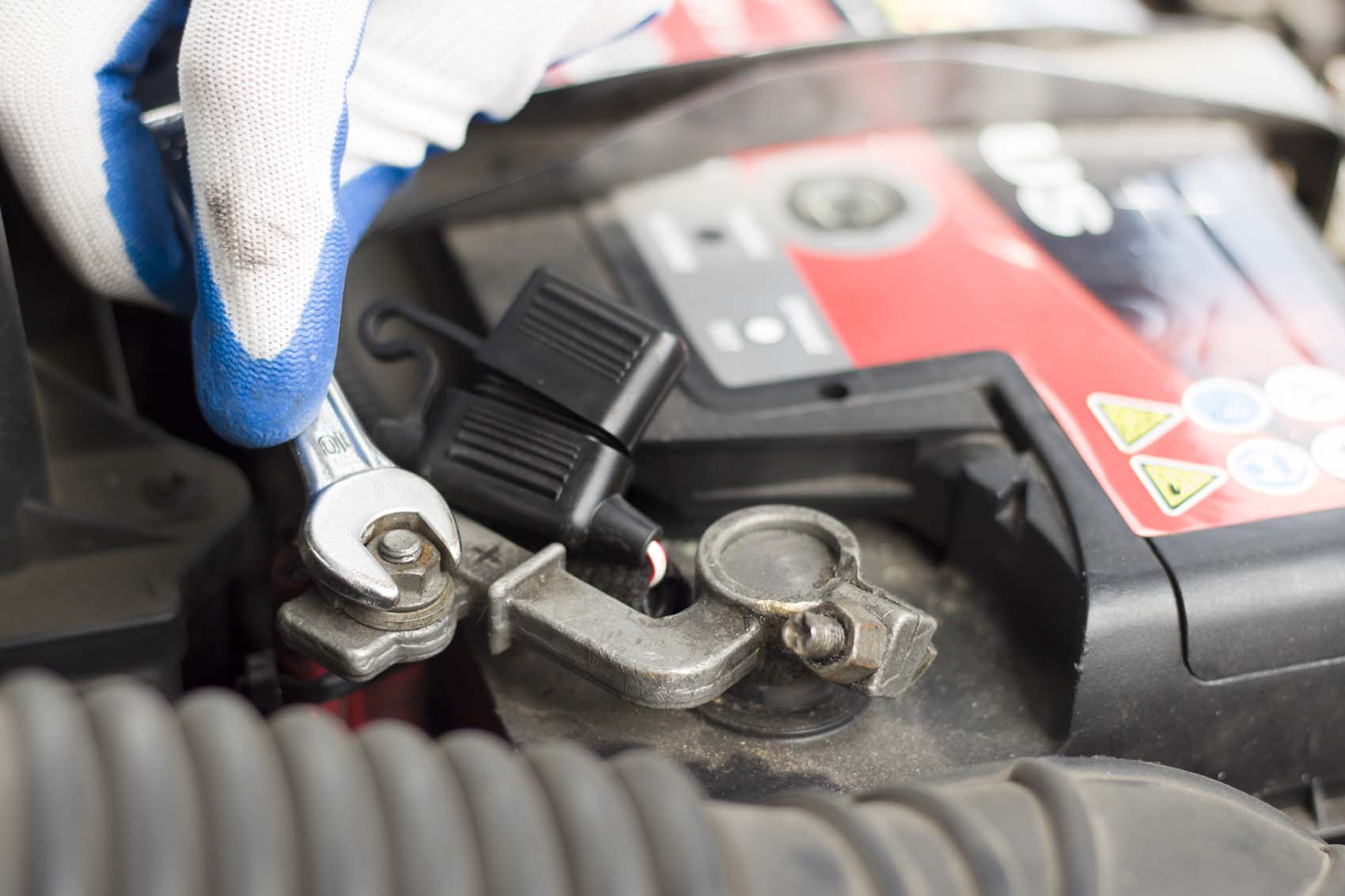 How to Install LED Light Bar - In The Garage with CarParts.com