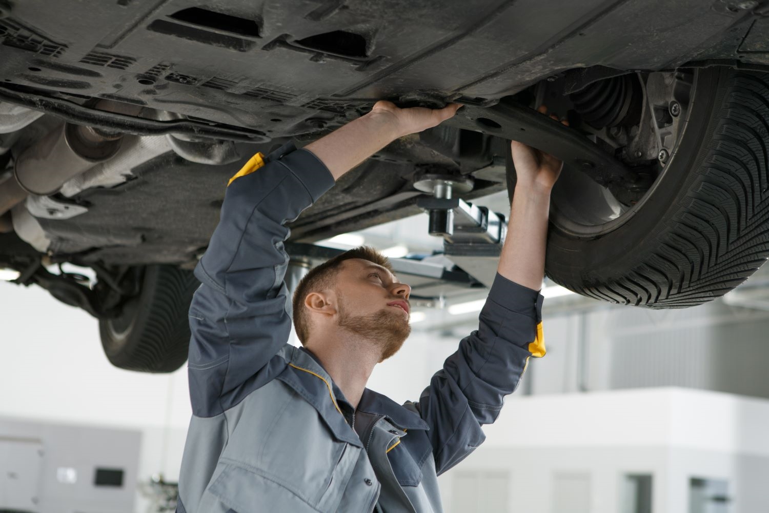 Popping Noise When Turning: Common Causes, Diagnosis - In The Garage ...