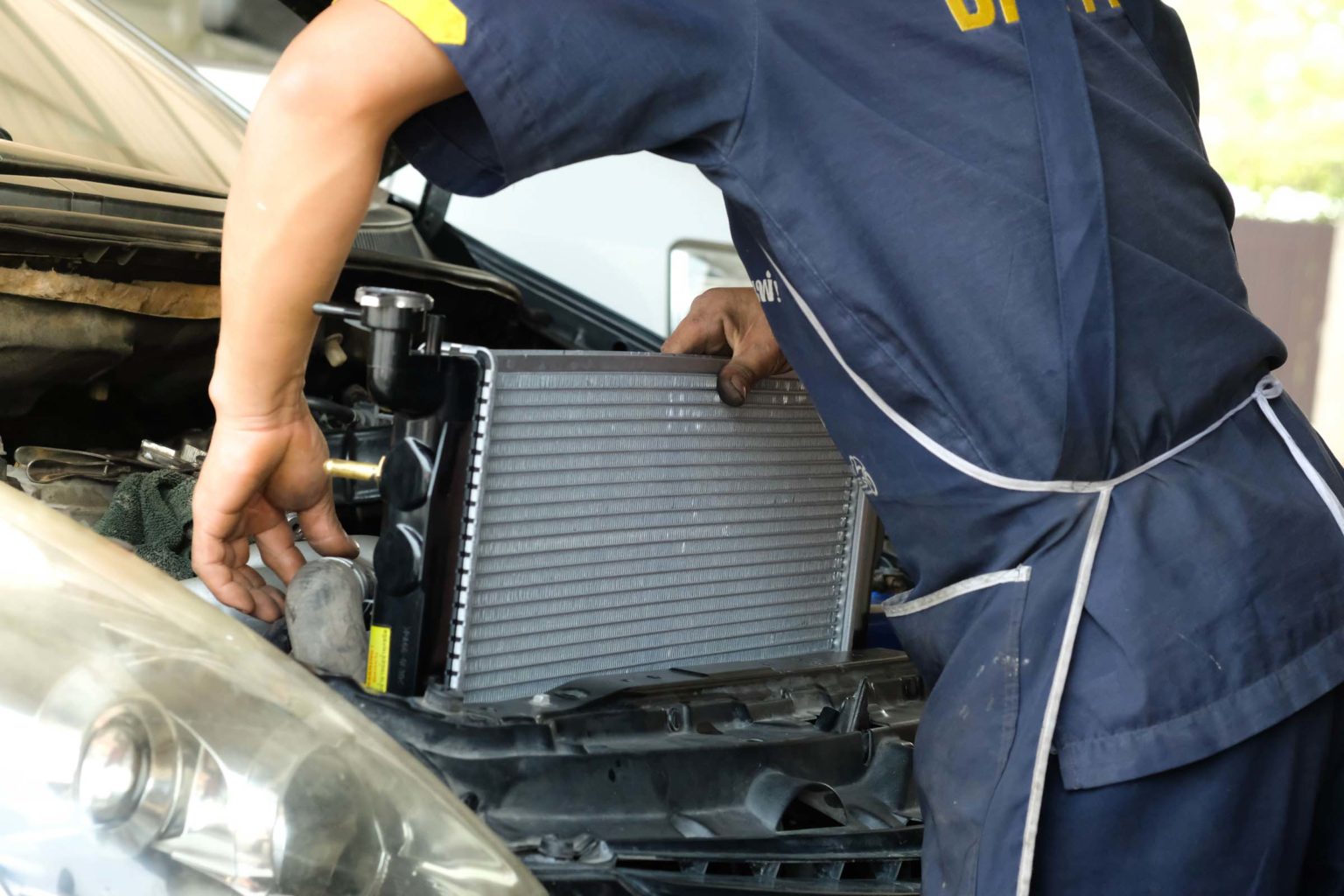 How Hot Does a Radiator Get? - In The Garage with CarParts.com