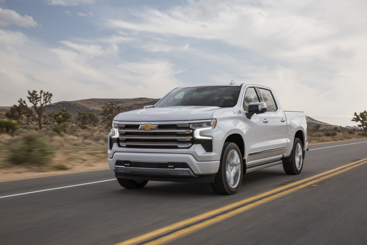 A Guide to Must-Have Chevy Silverado Accessories - In The Garage with ...