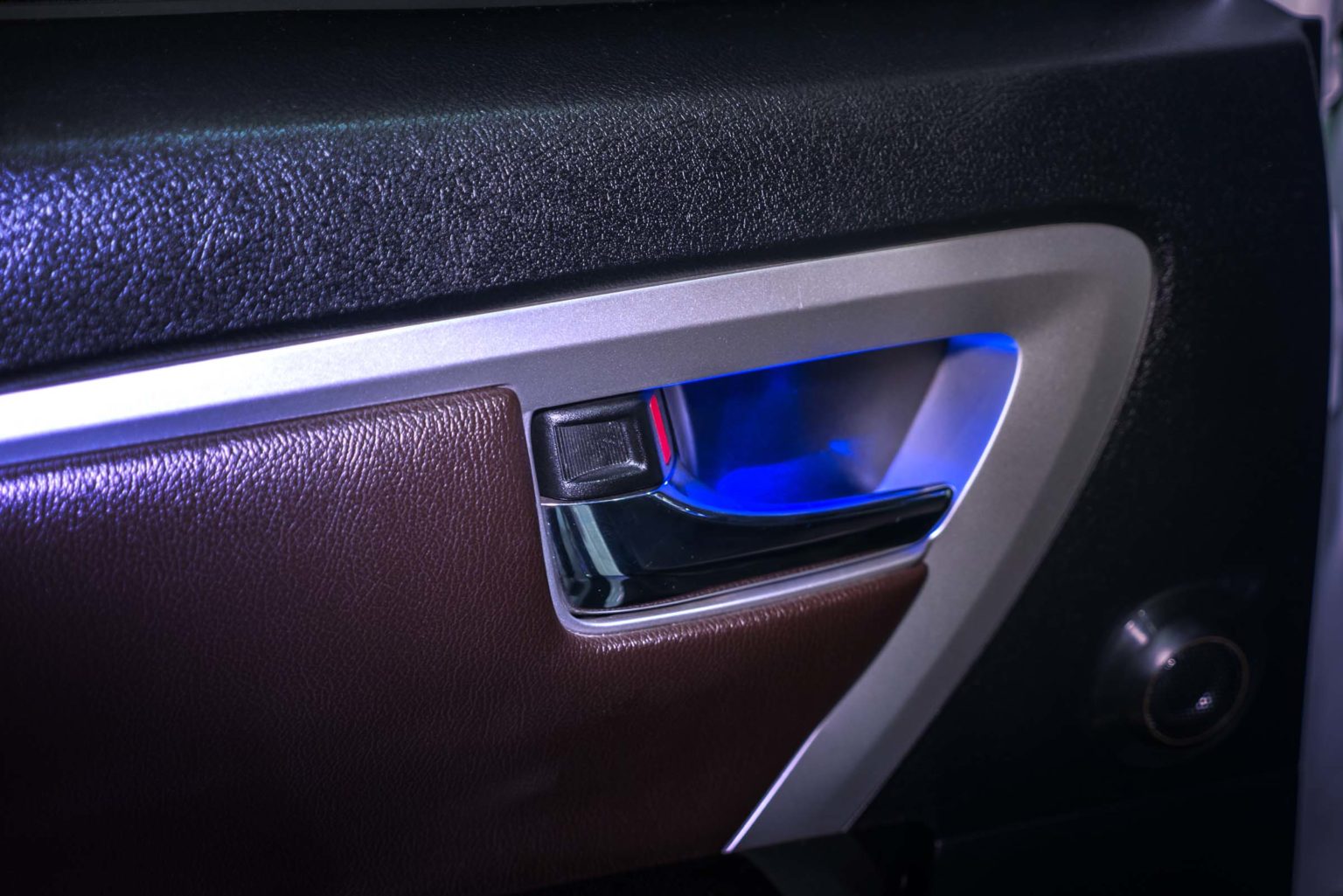 Your Ultimate Guide to Shopping for Interior Car Lights - In The Garage ...