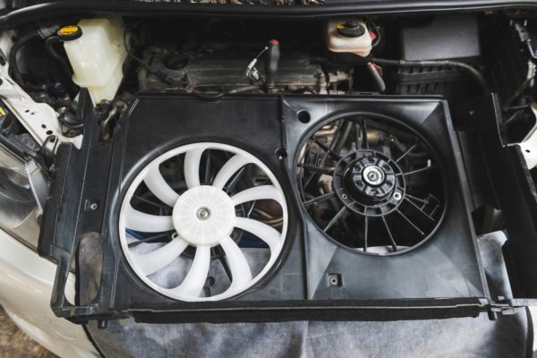 P0528 Code: Fan Speed Sensor Circuit No Signal - In The Garage with ...