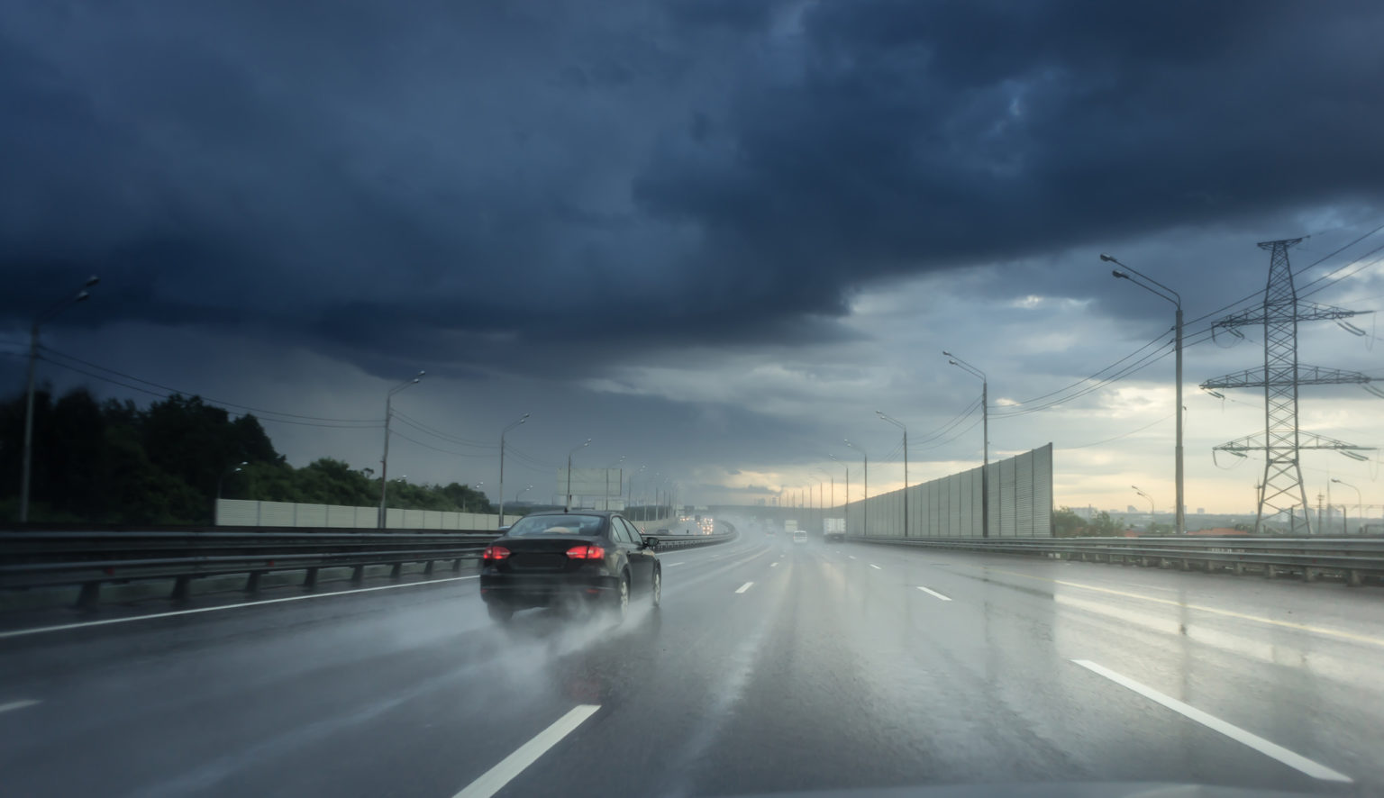 When Do Roads Get the Most Slippery? (+How to Drive Safely) - In The ...