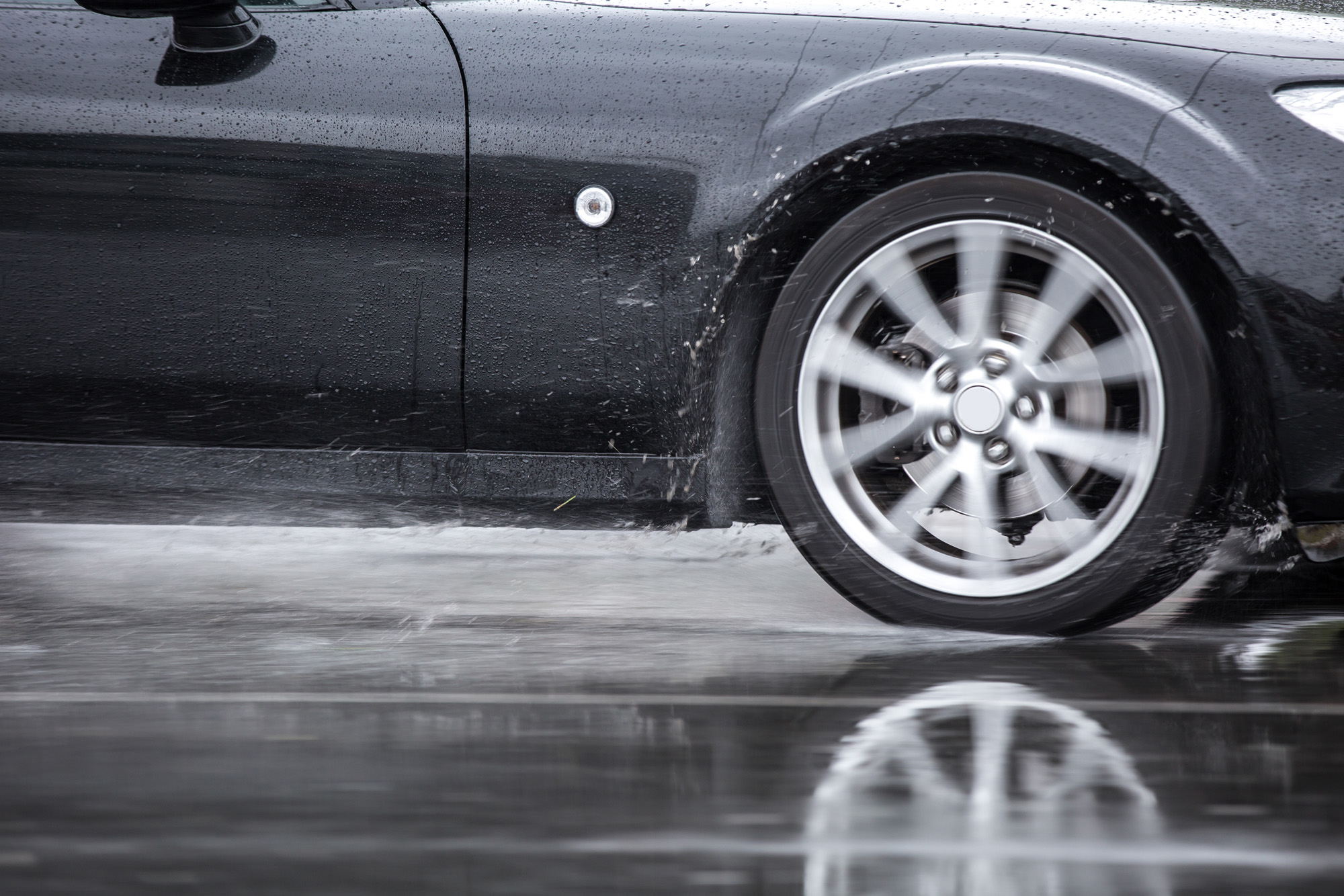 When Do Roads Get the Most Slippery? (+How to Drive Safely) - In The ...