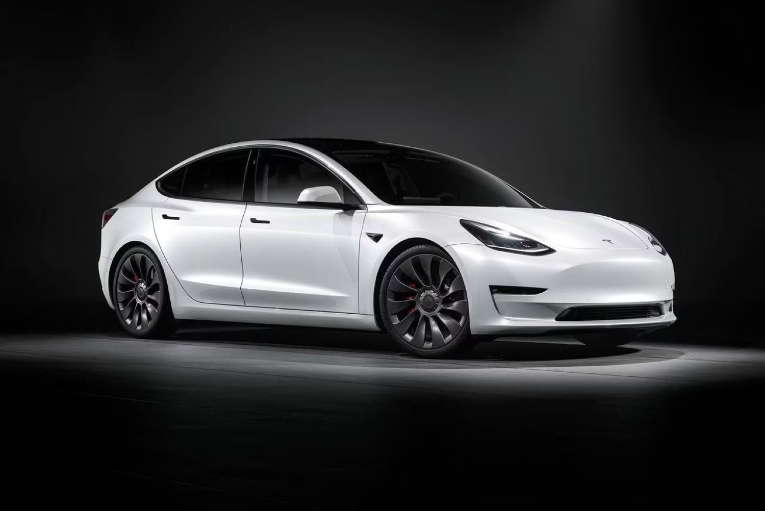 What Is the 2022 Tesla Model 3’s Ground Clearance? - In The Garage with ...