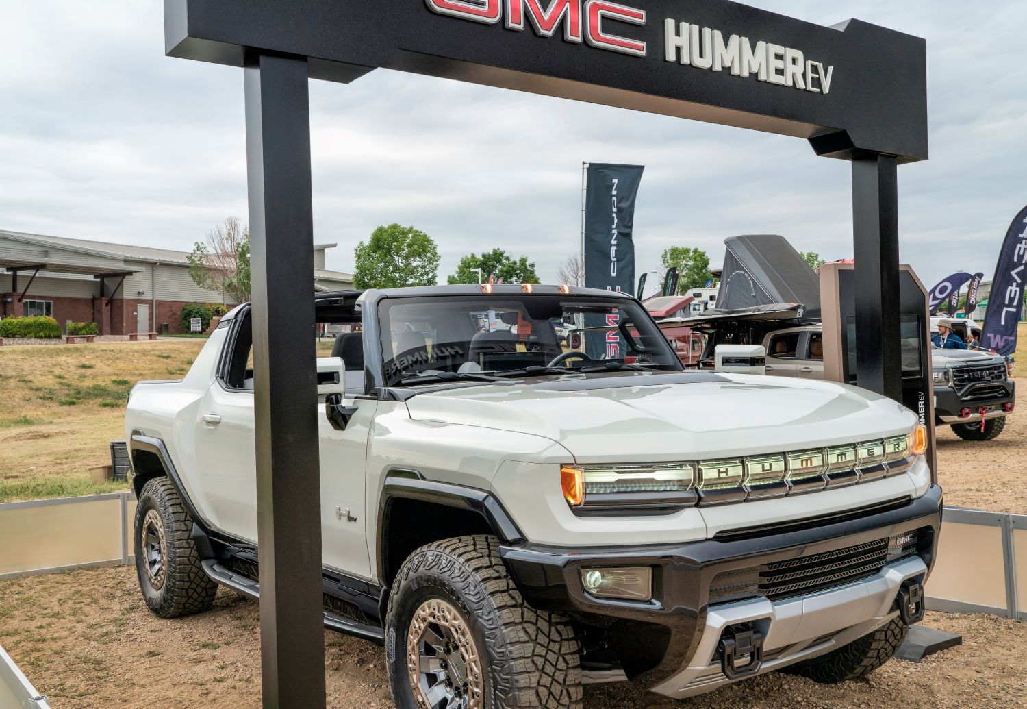 Tesla Battery Weight Guide: Tesla Batteries per Tesla Model Answered ...