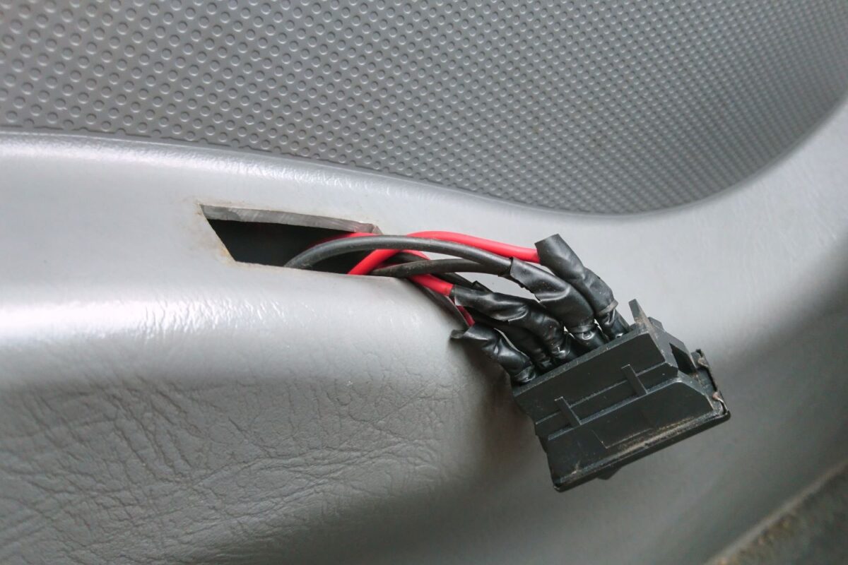 Window Switch: Function, Diagnosis, and Symptoms - In The Garage with ...