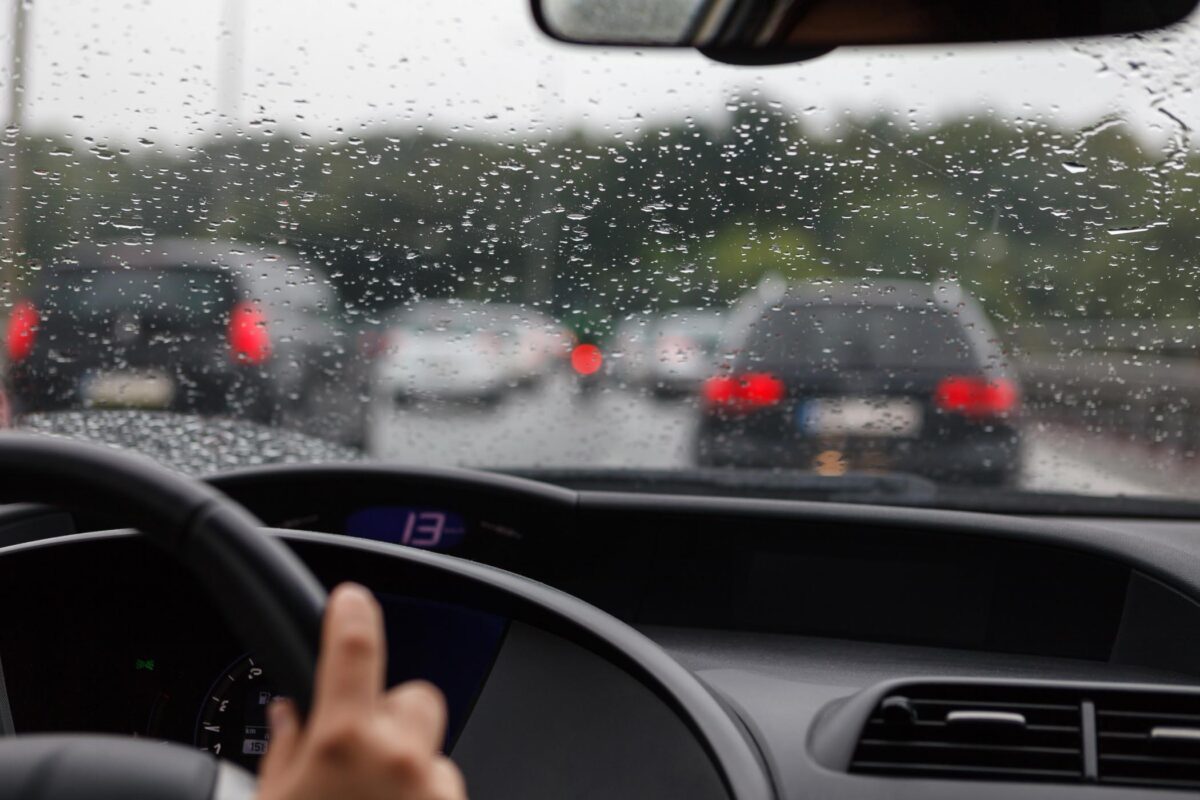 A Definitive Guide to Using Your Hazard Lights - In The Garage with ...