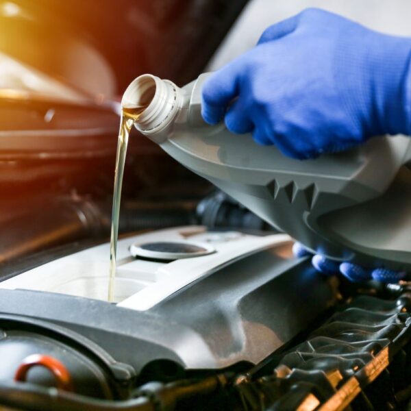 Synthetic Blend vs. Full Synthetic Motor Oil - In The Garage with ...