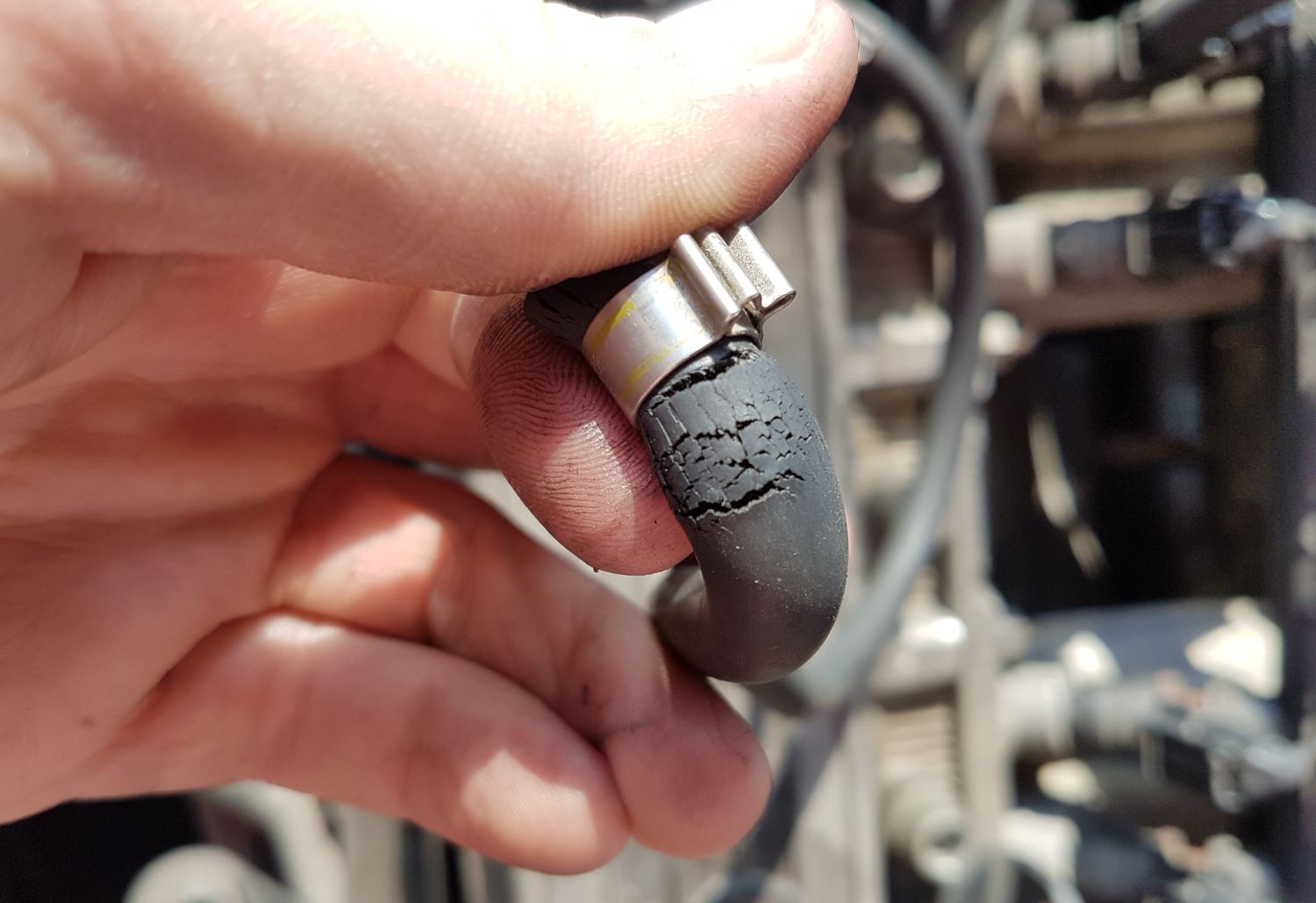 Symptoms of a Bad or Failing Fuel Injection Line - In The Garage with ...