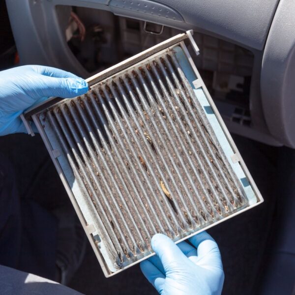 Bad Engine Air Filter Symptoms and Replacement Tips - In The Garage ...