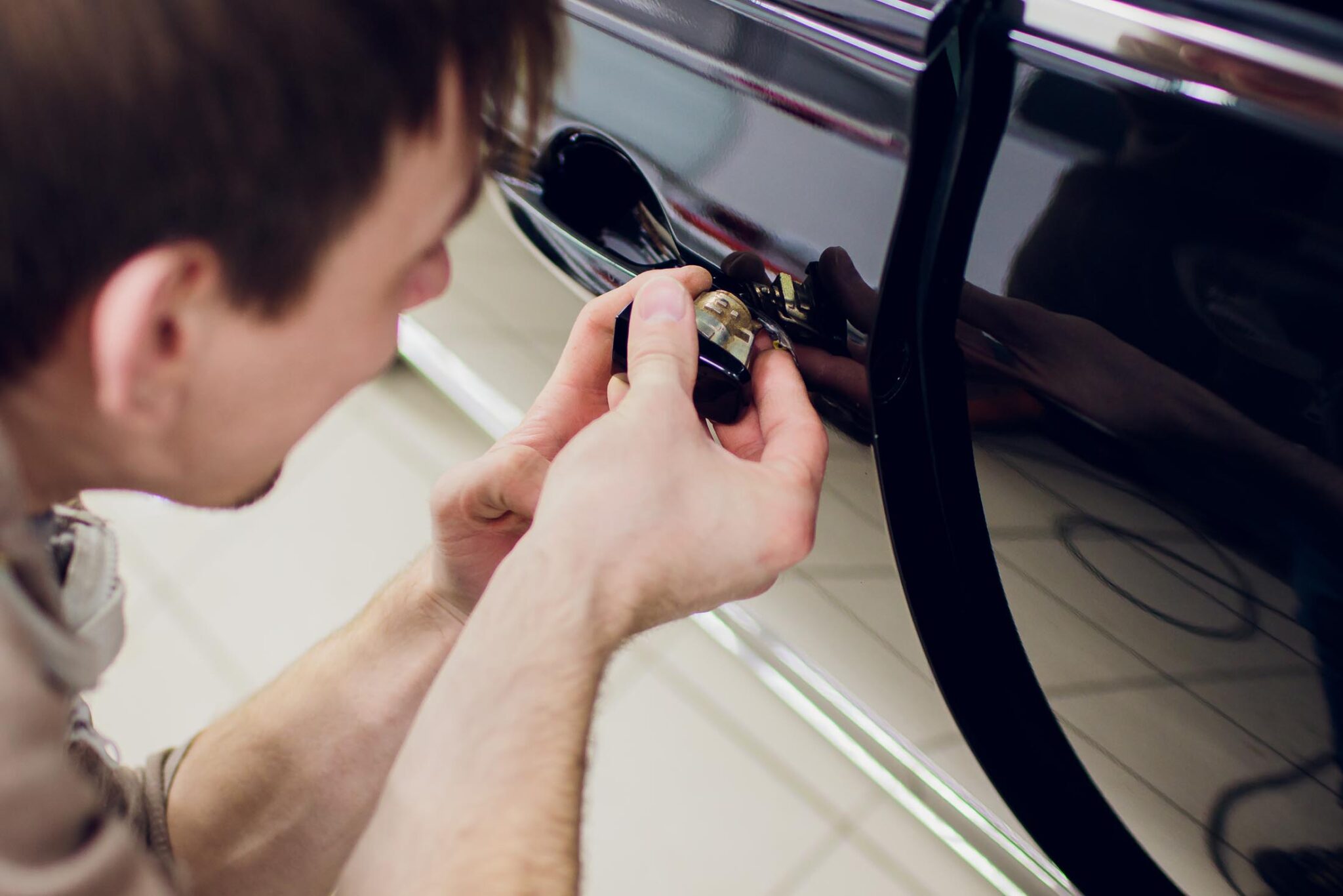 7 Reasons Why Your Manual Key Won’t Unlock the Car Door - In The Garage ...