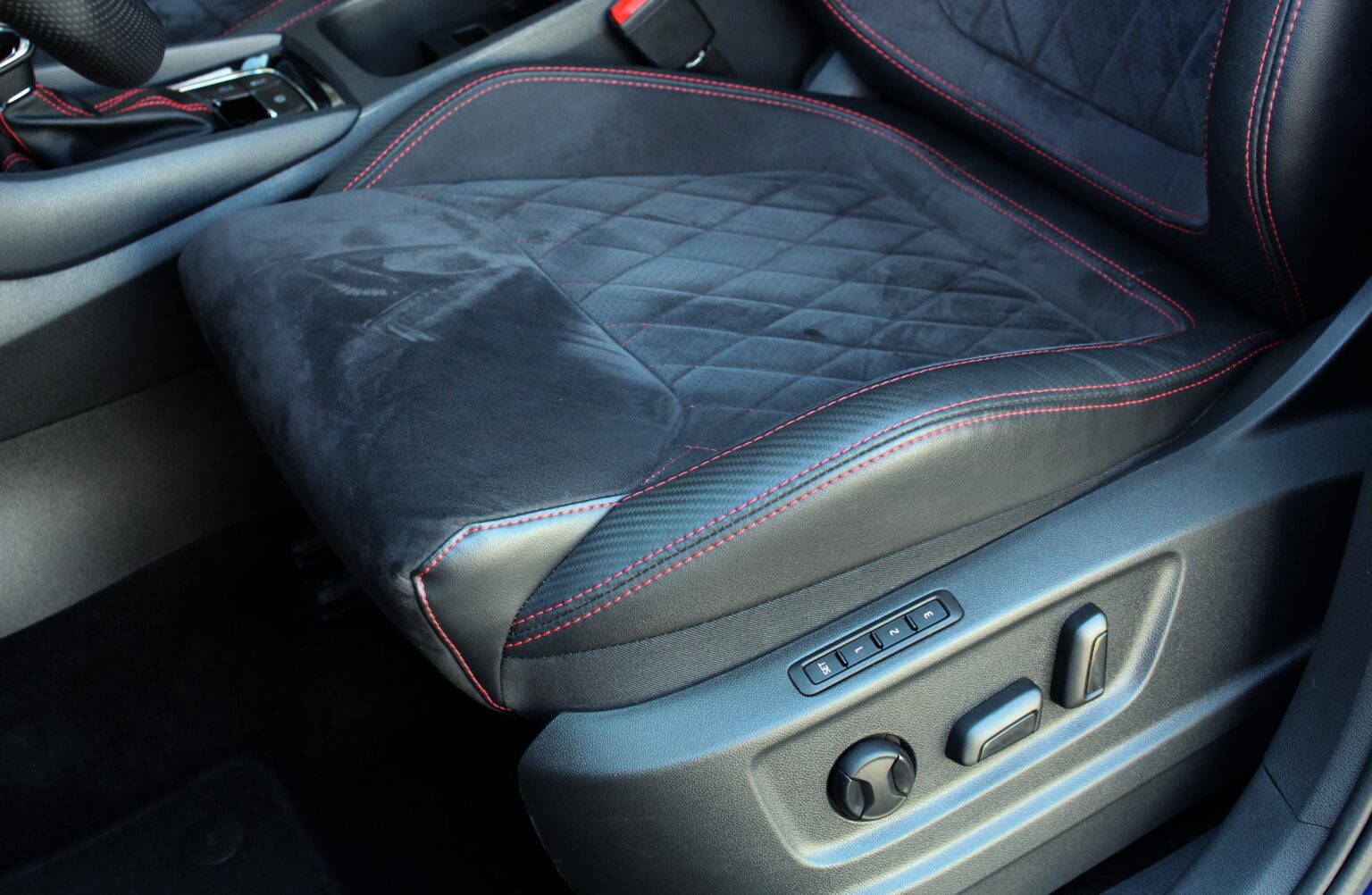 What Are Power Seats: How They Work, Common Issues, & FAQs - In The ...