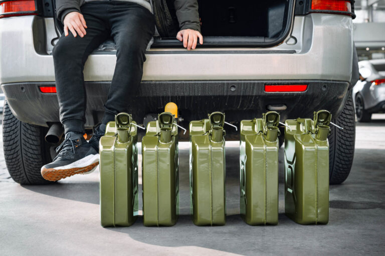 How and When Should You Drain Your Gas Tank? - In The Garage with ...