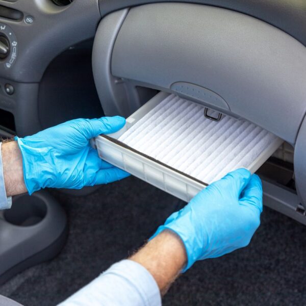 Engine Air Filter vs. Cabin Air Filter: Key Differences Explained - In ...
