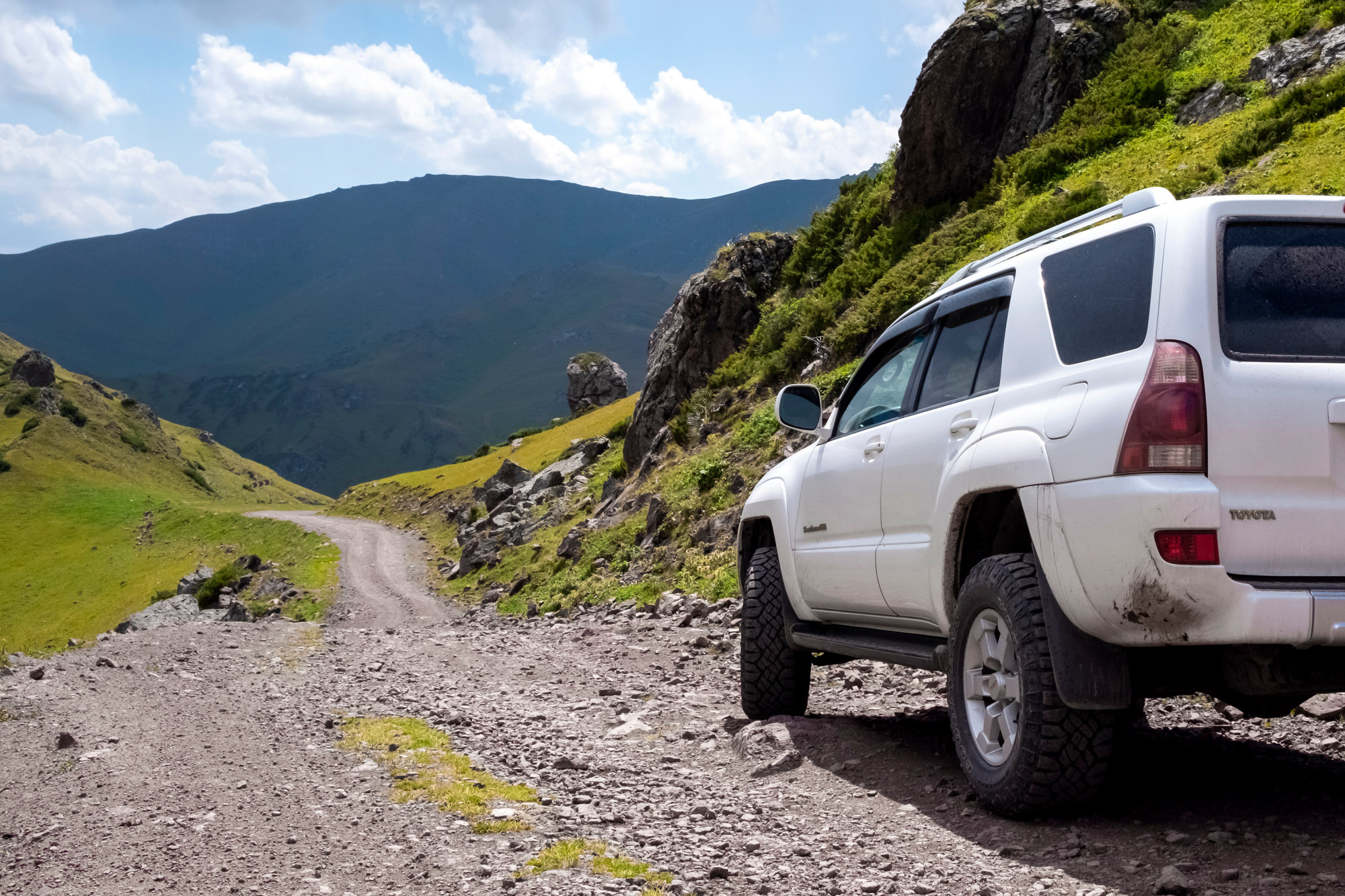 Mountain Driving Tips for the Wilderness Explorer - In The Garage with ...