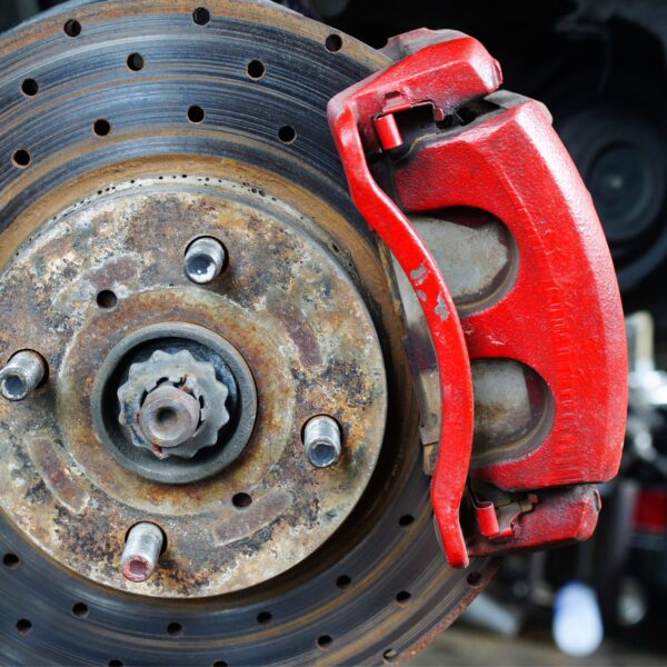 What Are Locking Hubs? - In The Garage with CarParts.com