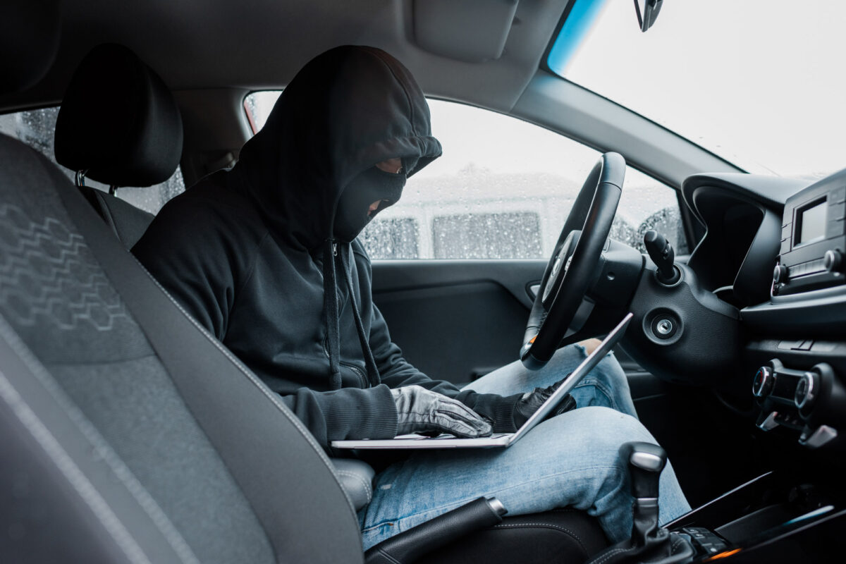 How to Protect Your Vehicle From High-Tech Car Thefts - In The Garage ...