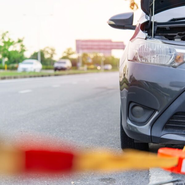 What Are Towing Straps and How To Use Them - In The Garage with ...