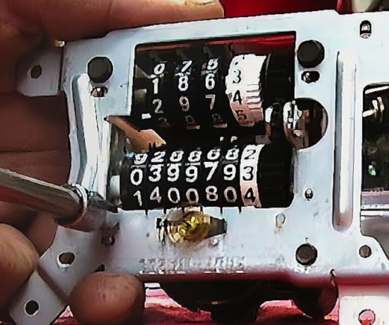 How To Detect and Avoid Odometer Fraud - In The Garage with CarParts.com