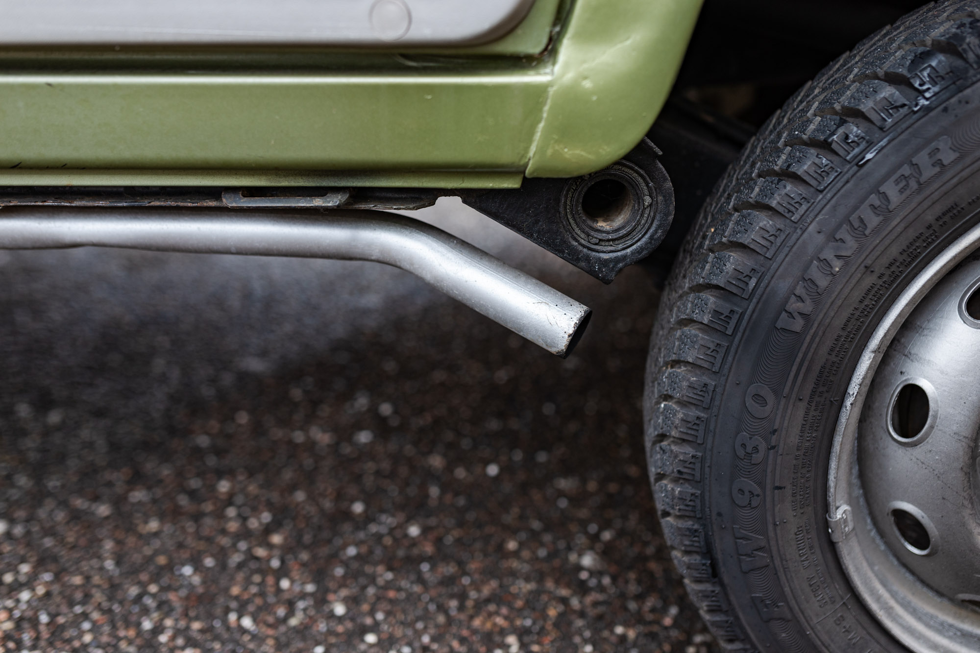 What Are Side Pipes in a Vehicle? Plus Pros and Cons - In The Garage ...