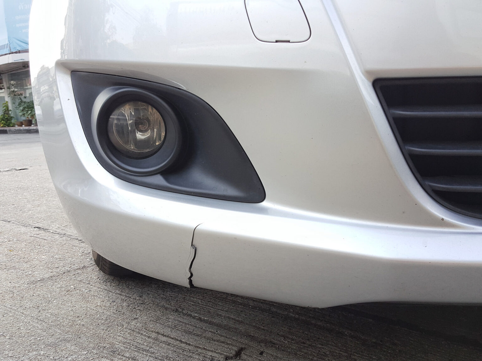 How to Fix a Cracked Bumper: Methods, Cost, and More - In The Garage ...