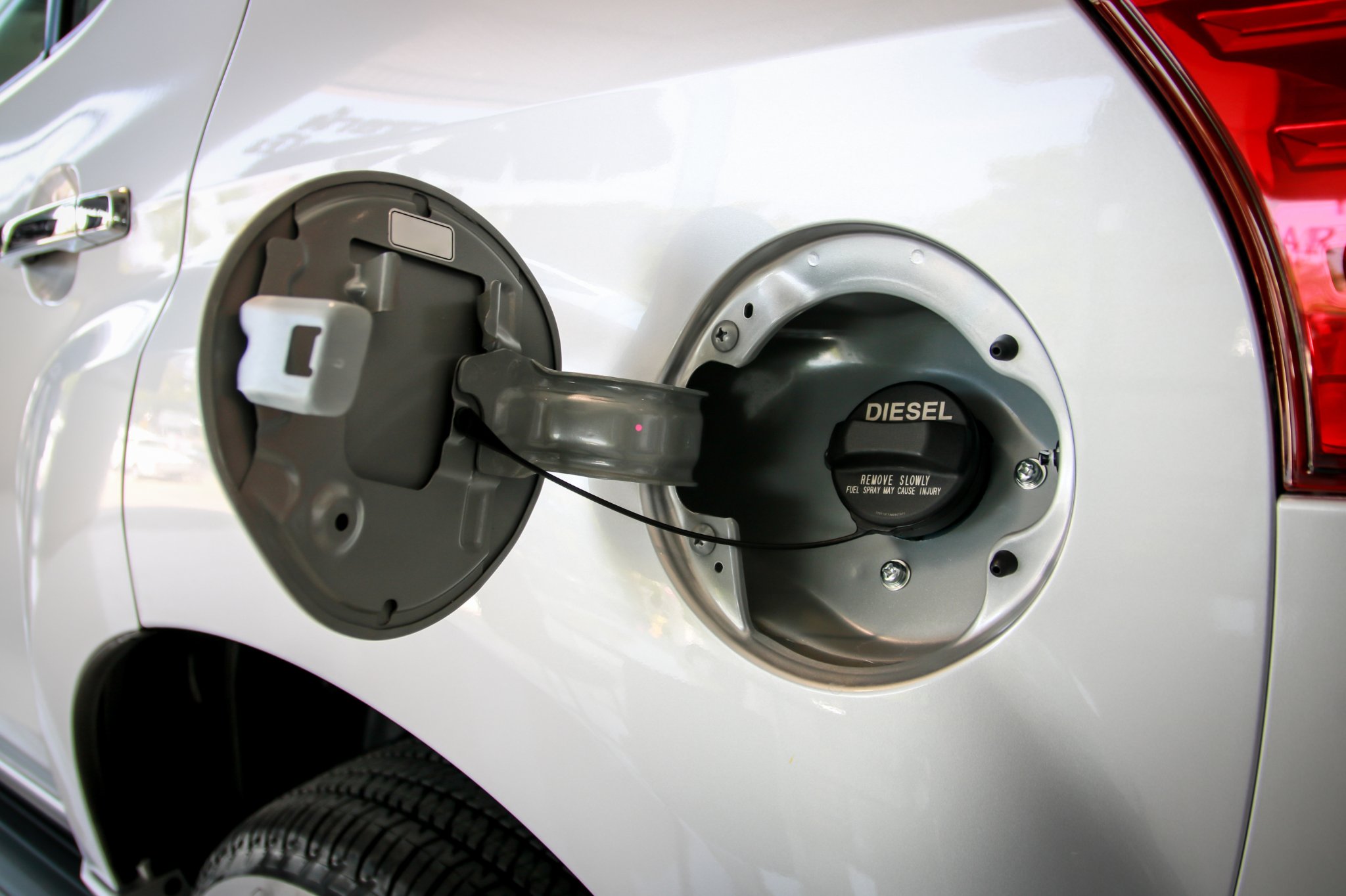 Why Don’t All Vehicles Have Their Gas Tanks on the Same Side? - In The ...