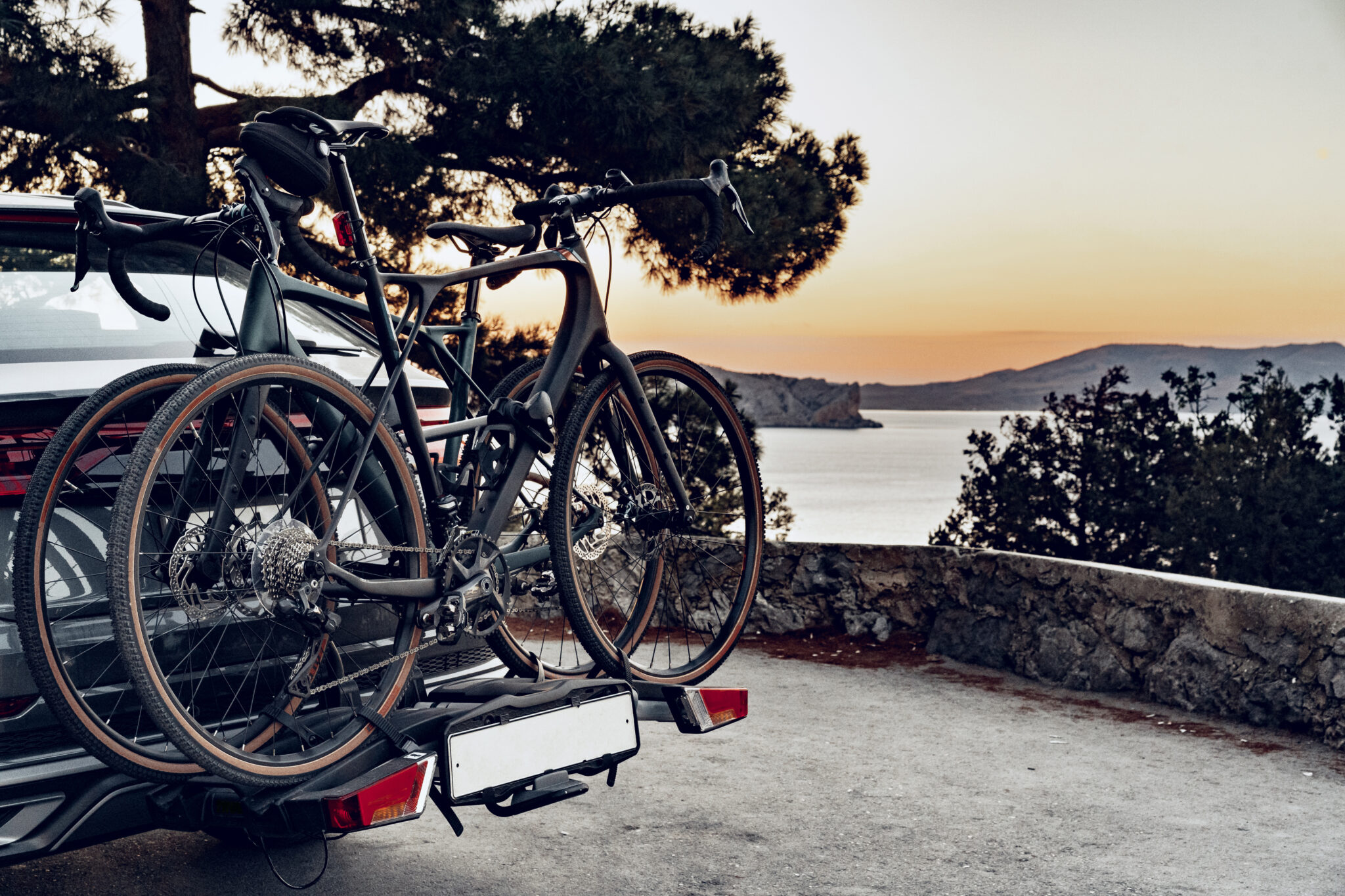 10 Car Accessories That Make Bike Transport a Breeze - In The Garage ...