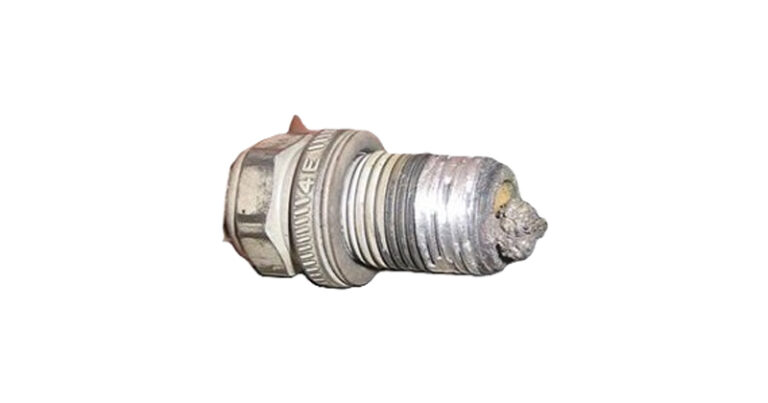 How to Deal With a Seized Spark Plug: Tips, Causes, and More - In The ...