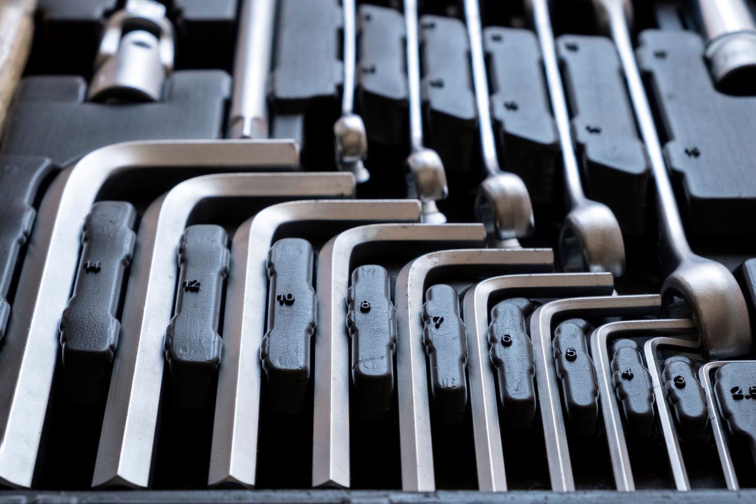 Garage Tools 101: Hex Key vs. Allen Wrench - In The Garage with ...