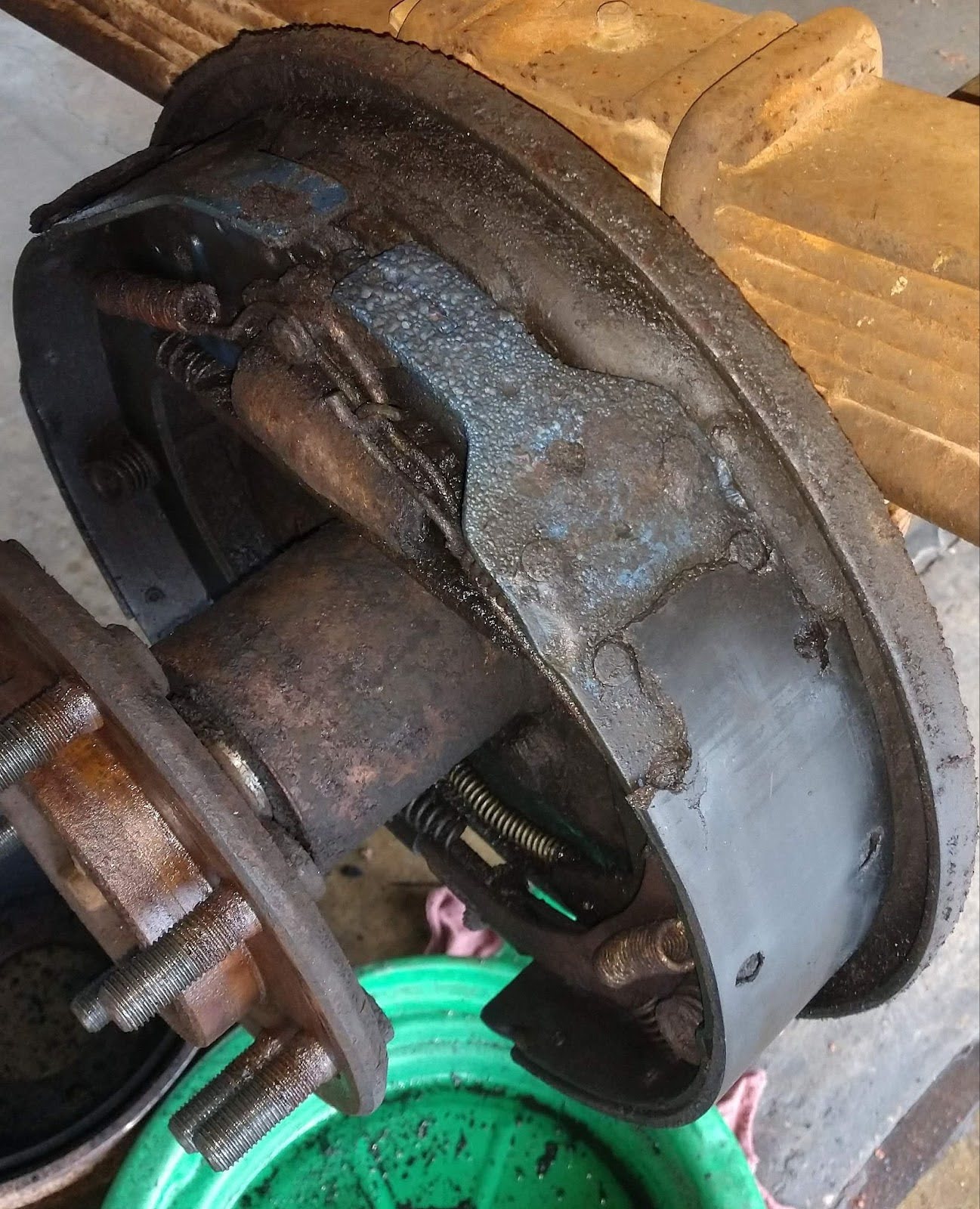 Brake Shoes: Function, How to Measure, and FAQs - In The Garage with ...