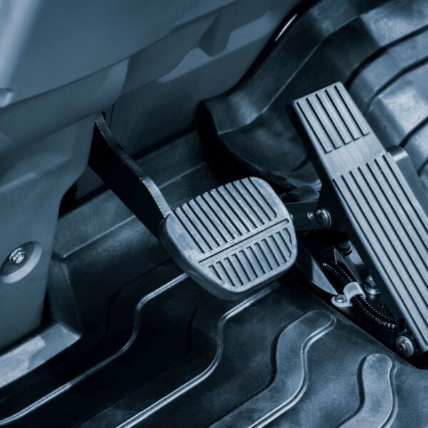 Car Pedal Extenders: How They Work, Who Needs Them, and Pros and Cons ...