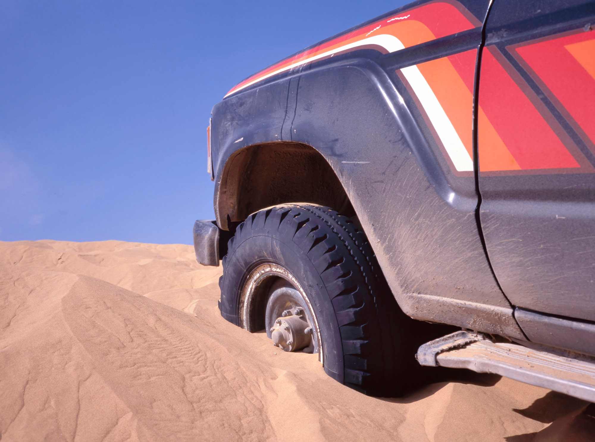 What to Do if Your Vehicle Gets Stuck in the Desert - In The Garage ...