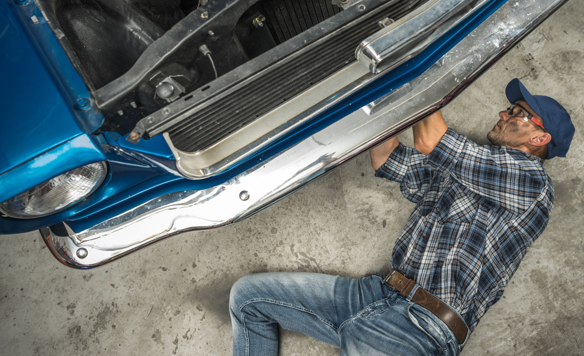 Helpful Tips Before Rebuilding an Old Car - In The Garage with CarParts.com