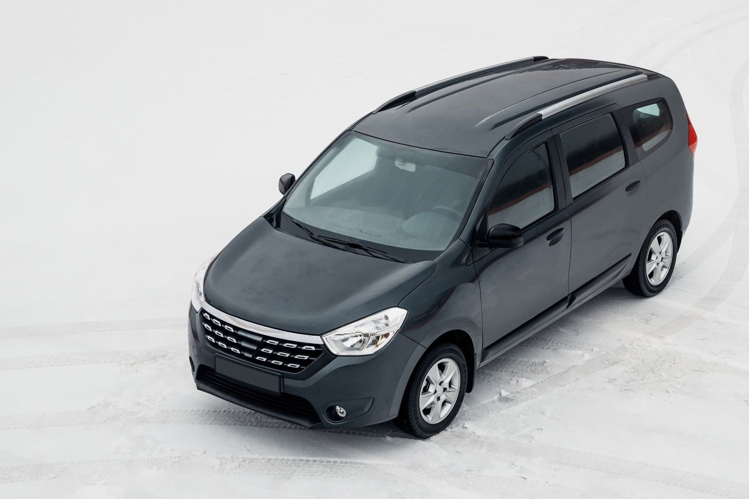 Are Minivans Good in Snow? Is an AWD Upgrade Worth It? - In The Garage ...