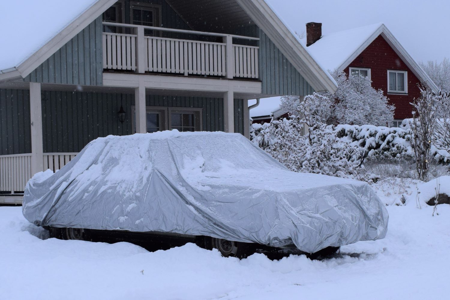 What Car Covers Are Best For the Snow? - In The Garage with CarParts.com