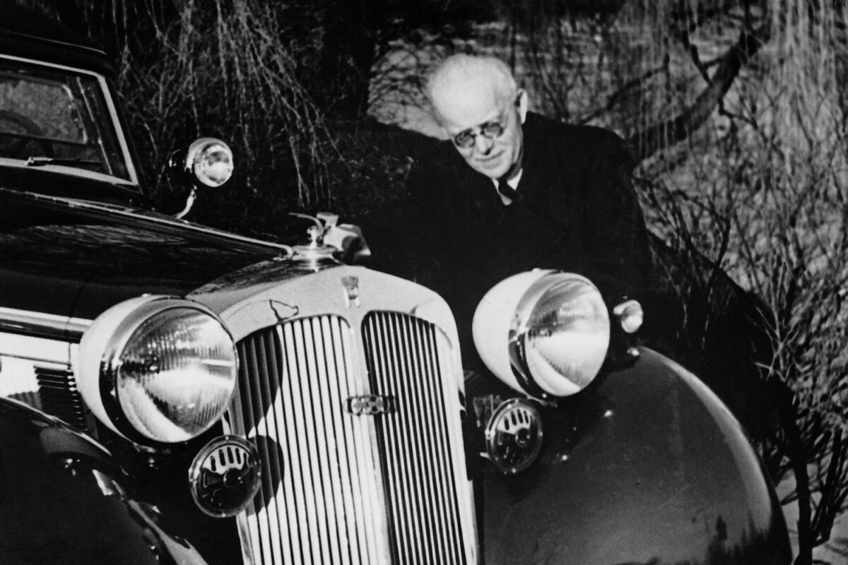 What Car Brand Has Four Rings? Audi’s Logo and History Explained - In ...